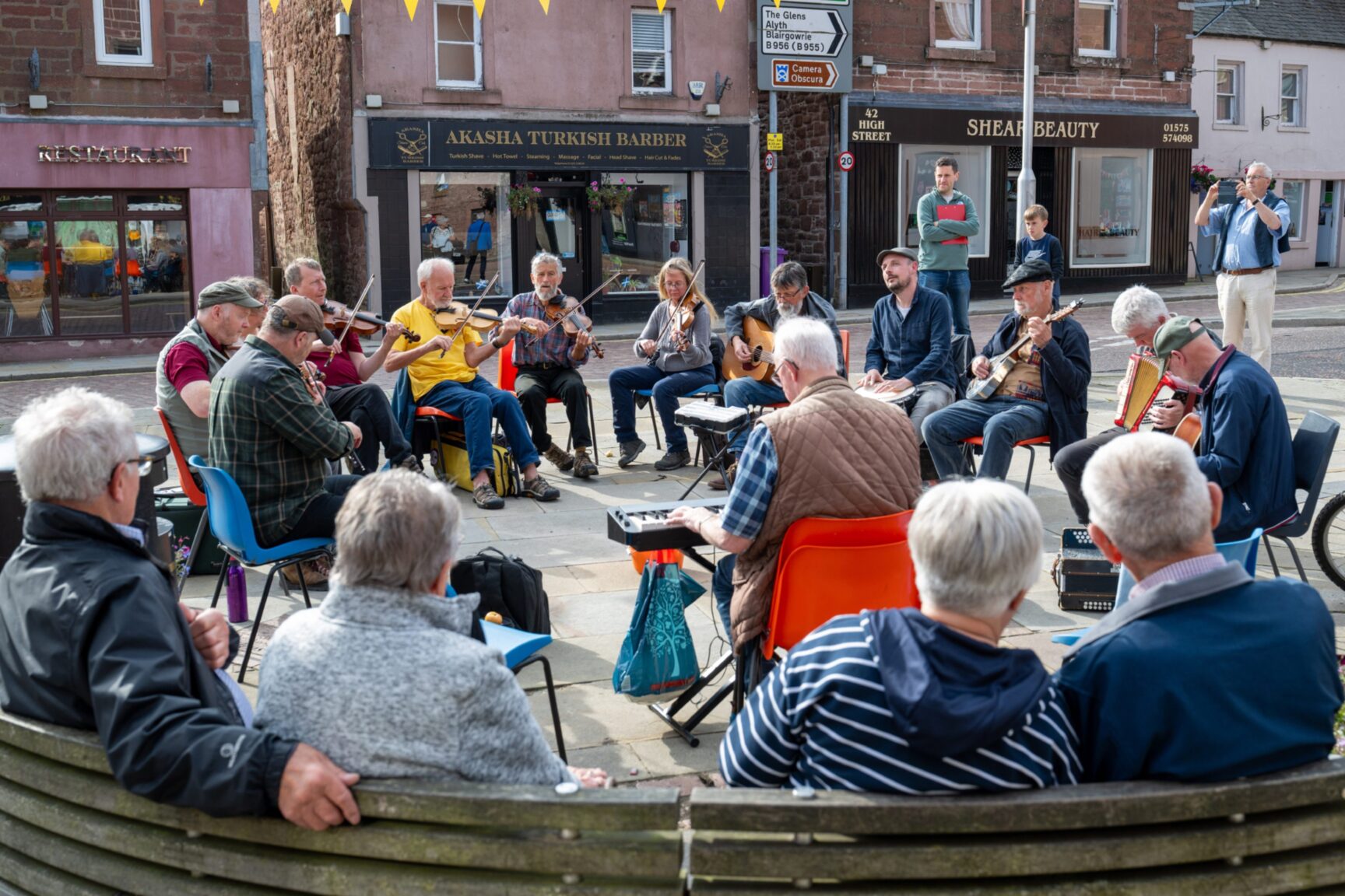 Pictures as Kirrie Festival brings music and song to wee red town