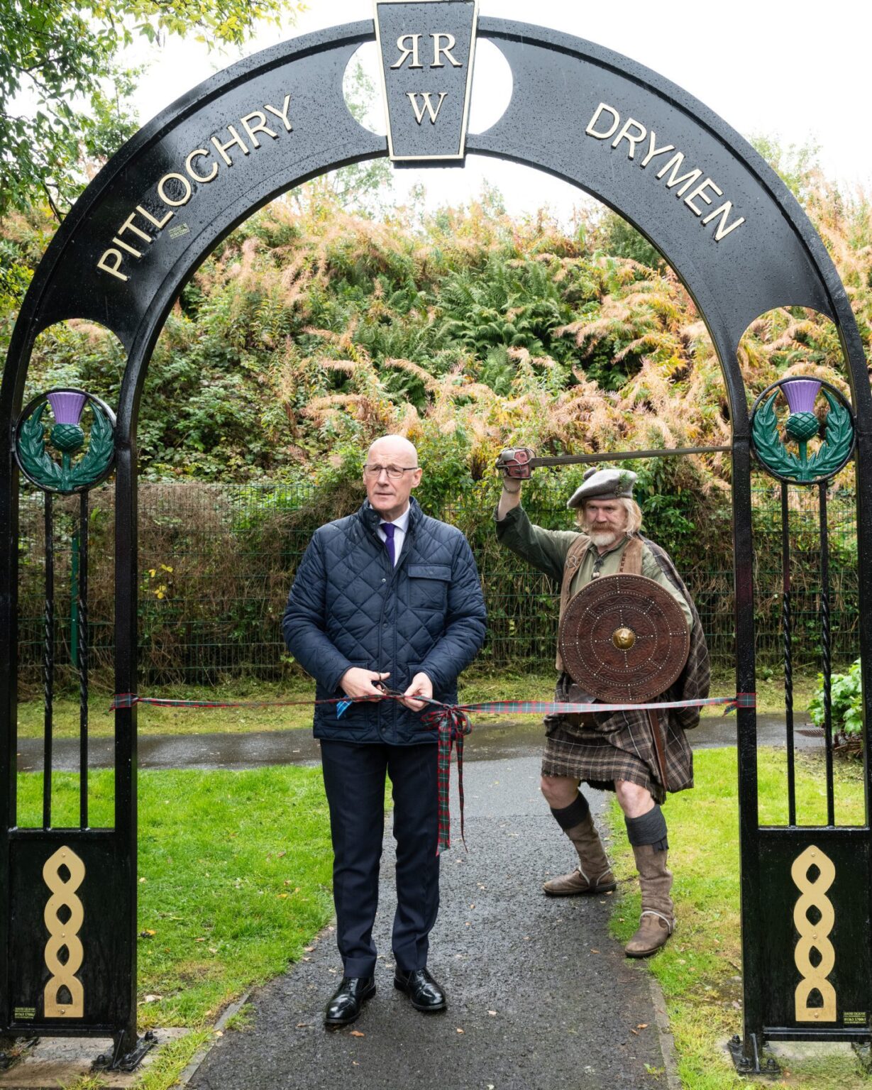 Pitlochry Rob Roy Way arch will mark end of 79-mile walk