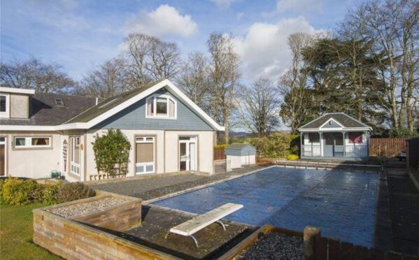 18 new fire doors to be installed in luxury Forfar holiday let