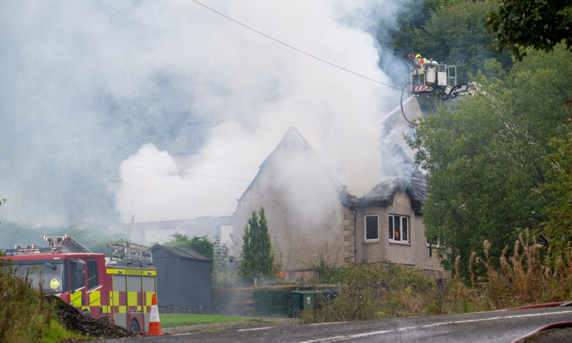 Several fire crews battle Perth house blaze for eight hours