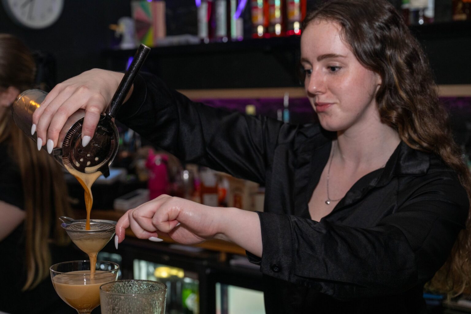 Best 14 photos as Dundee cocktail week 2025 launches at Temple Lane ...