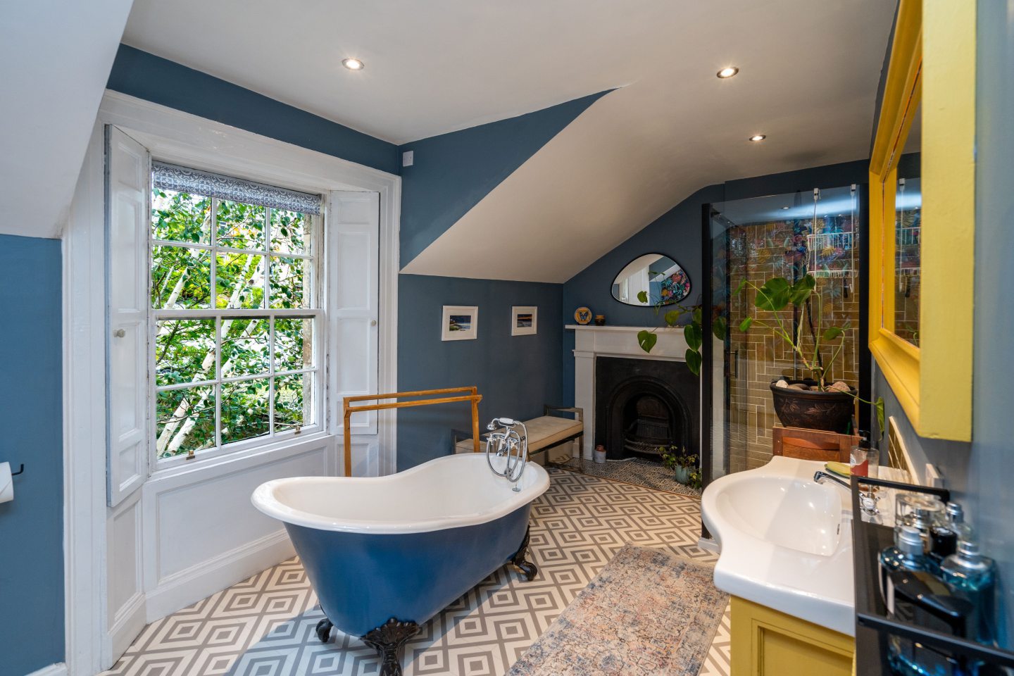 Historic Dysart home to four famous Scottish artists goes on sale