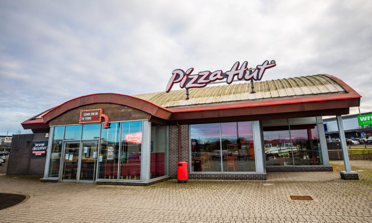 Man found 'unresponsive' in Dundee city centre taken to hospital