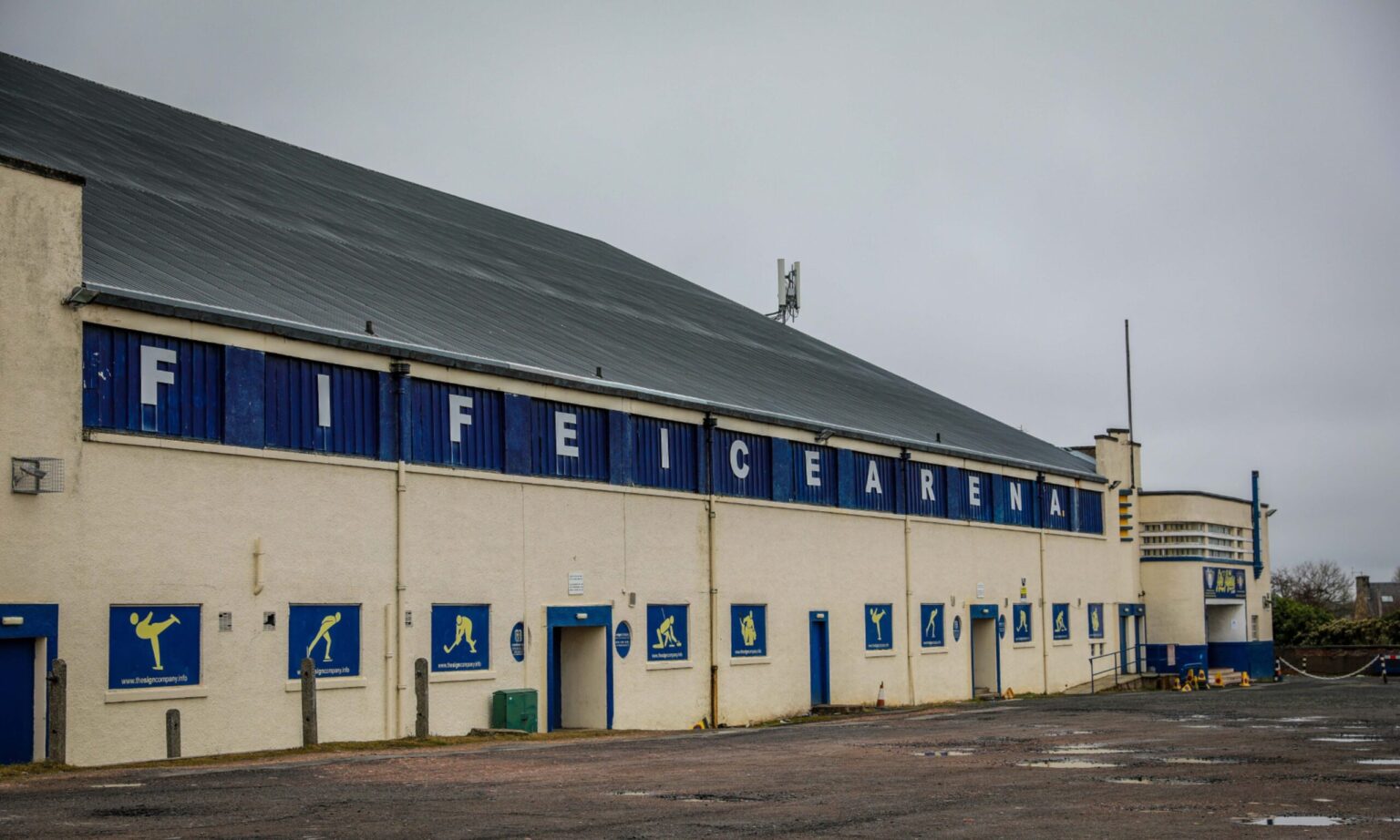 Former Fife Flyers player claims he lived in his car for a month