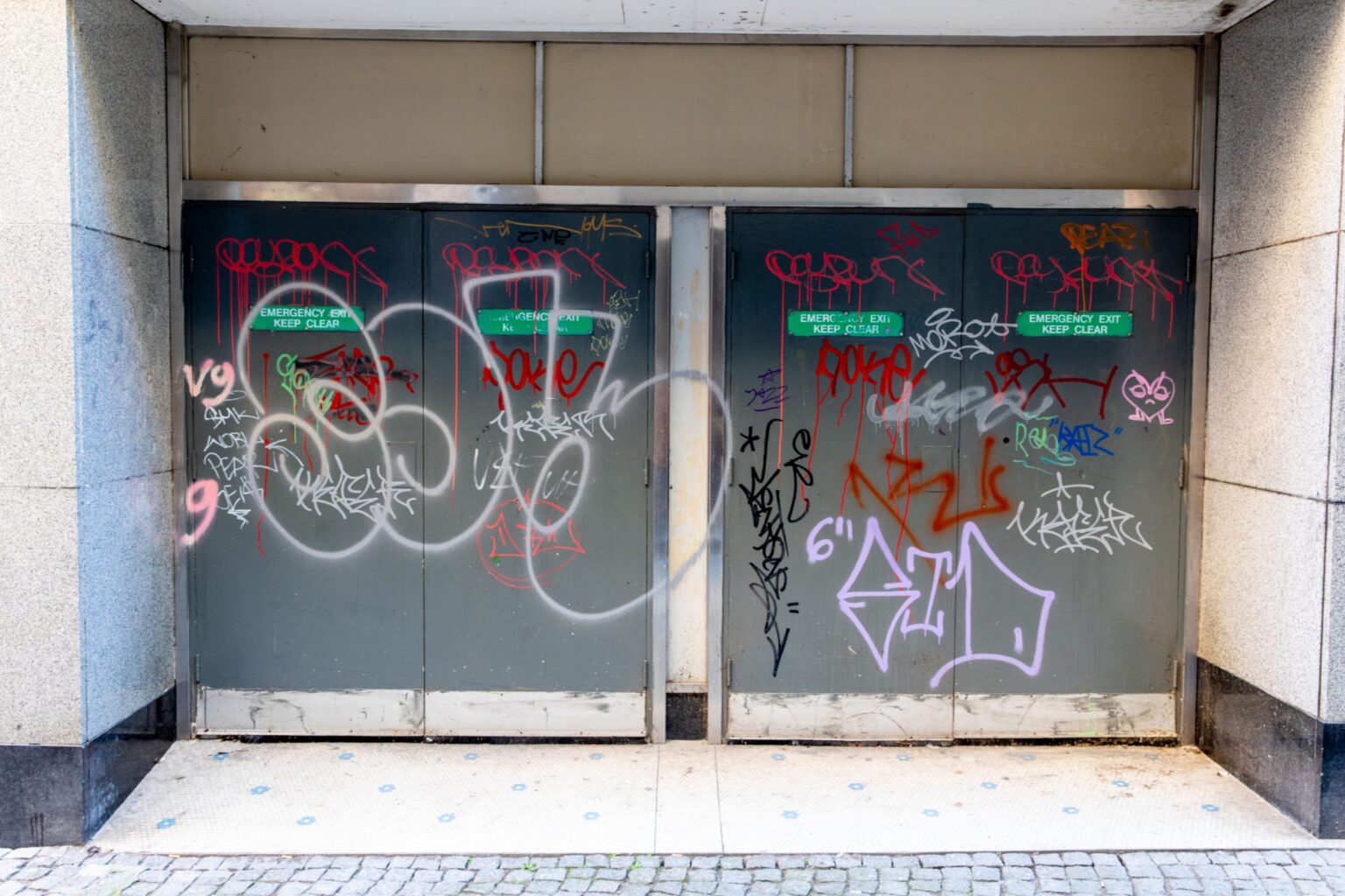 Dundee fancy dress shop blocks graffiti with Halloween murals