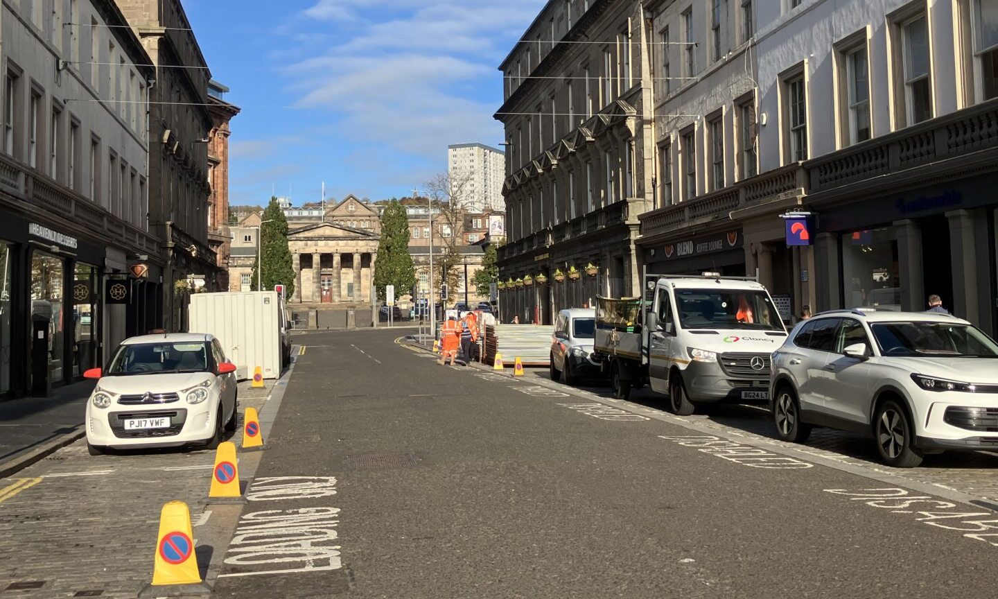 Dundee's Reform Street shut for two weeks after sewer collapse