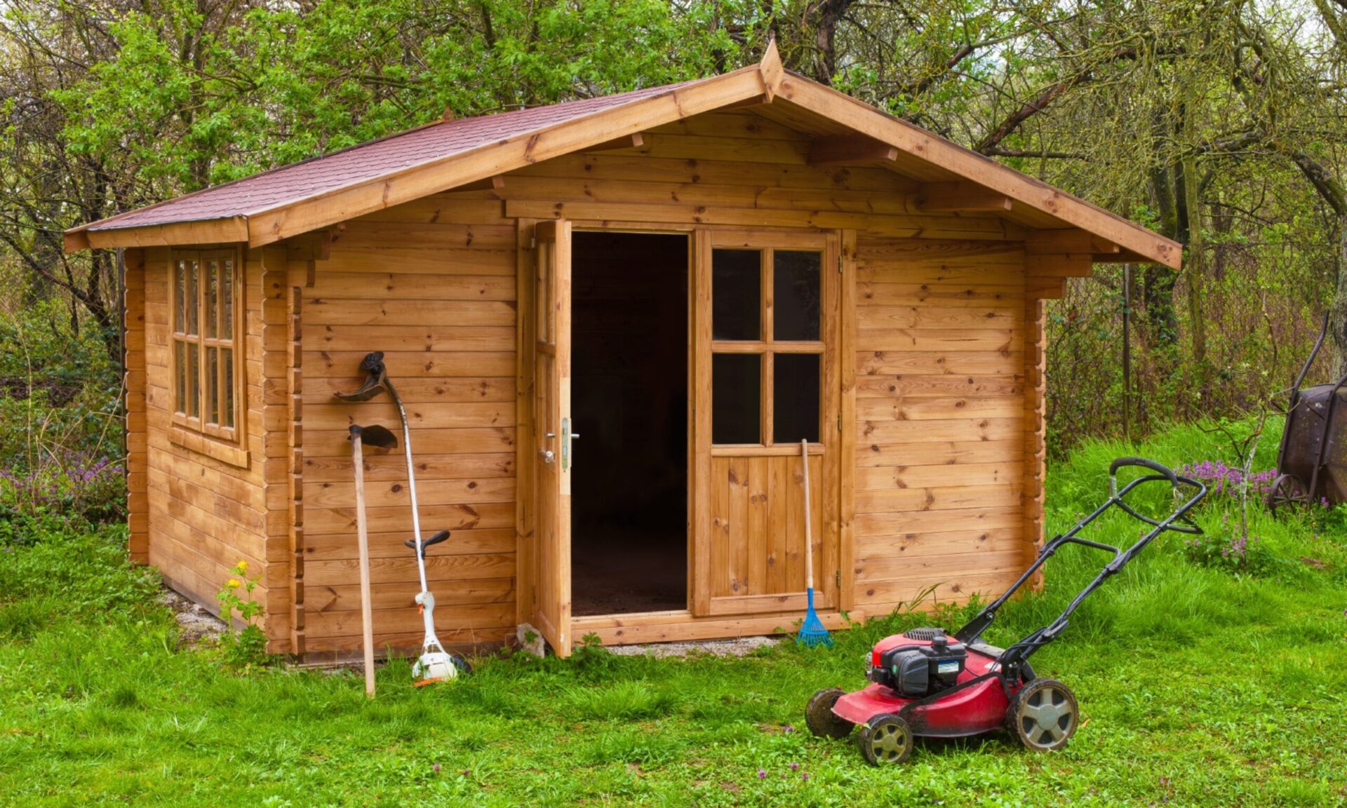 Central Fife Sheds: Customers 'left out of pocket' by collapse of firm