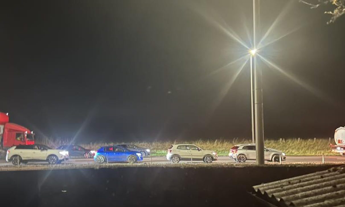 Delays after crash A90 near Longforgan