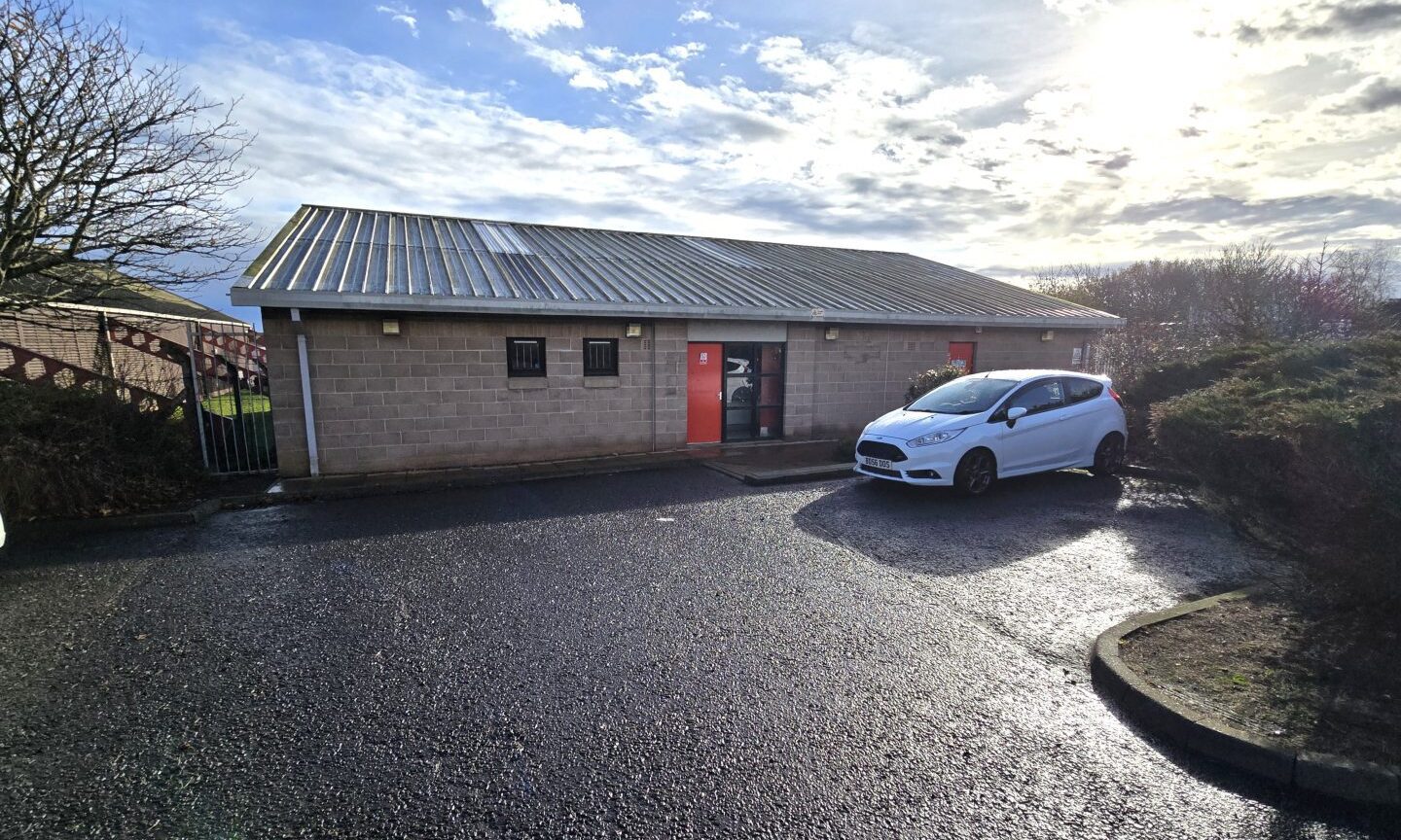 Royal Mail delivery offices in Kirriemuir and Anstruther for sale