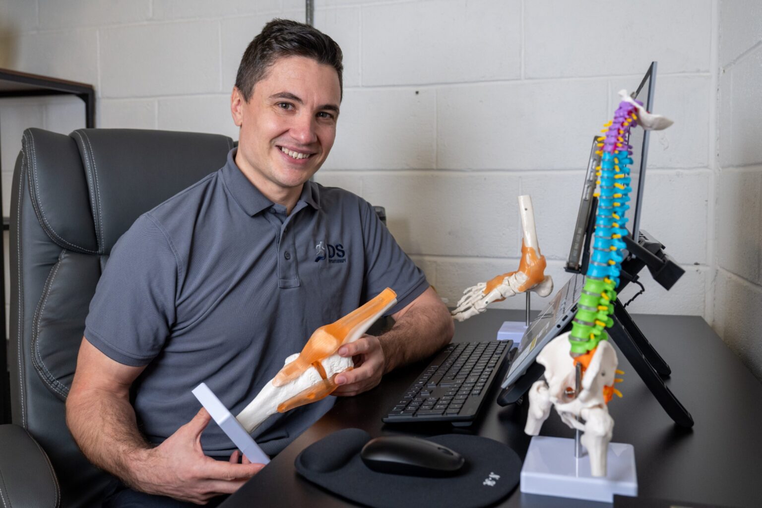 Physiotherapist Duncan Sangster opens new Dundee clinic
