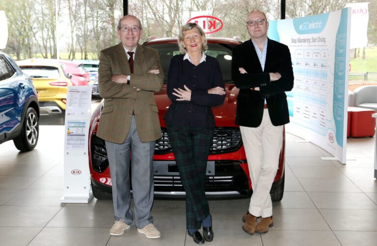 Forfar sons pay tribute to motor trade legend Ian Fisken