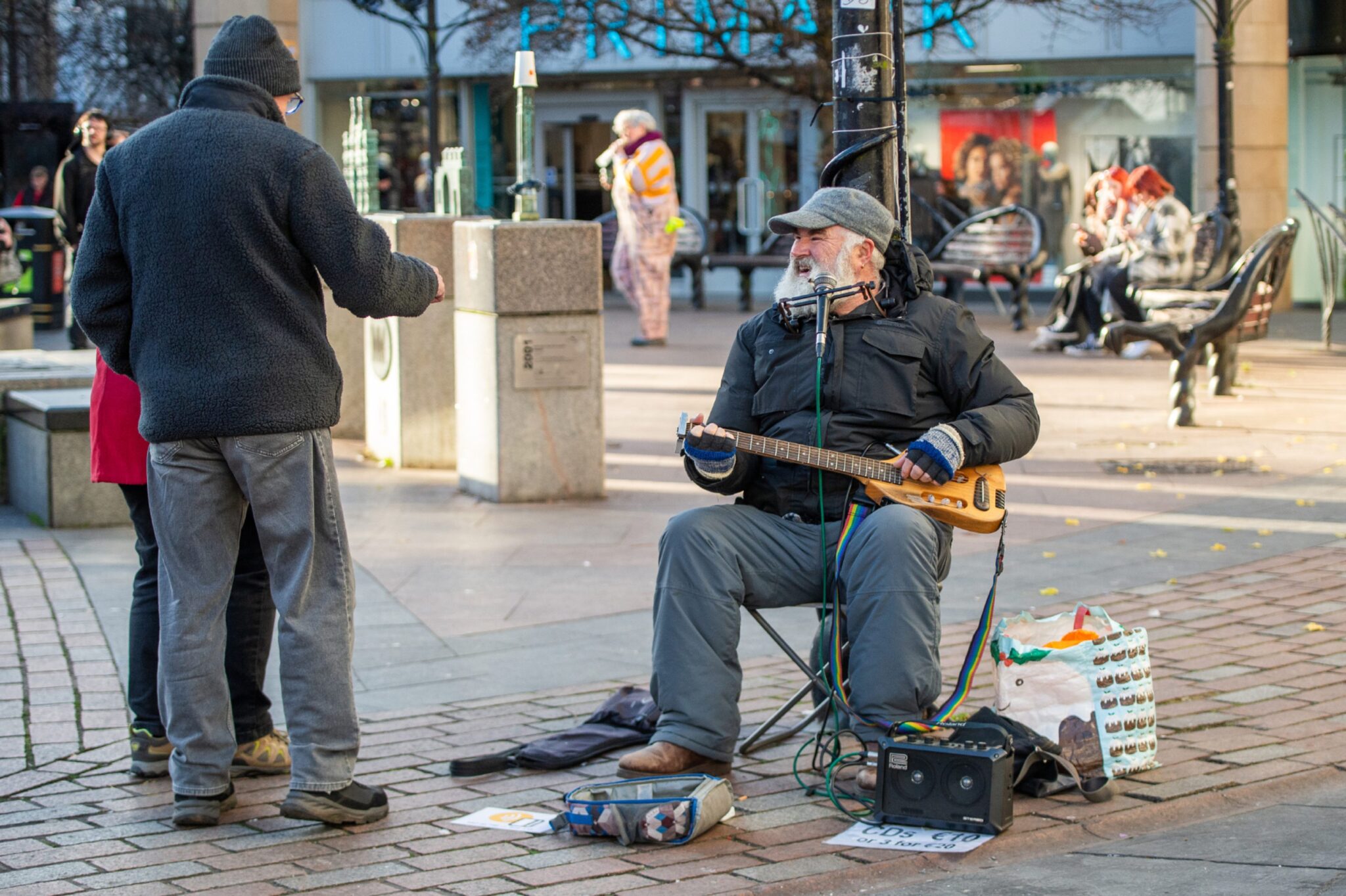 Eric Gudmunsen: Dundee busker on 'psychosis' in city centre