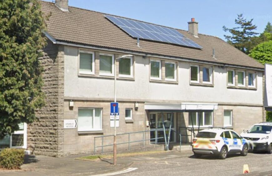 Kinross police officer took home shotguns meant for destruction