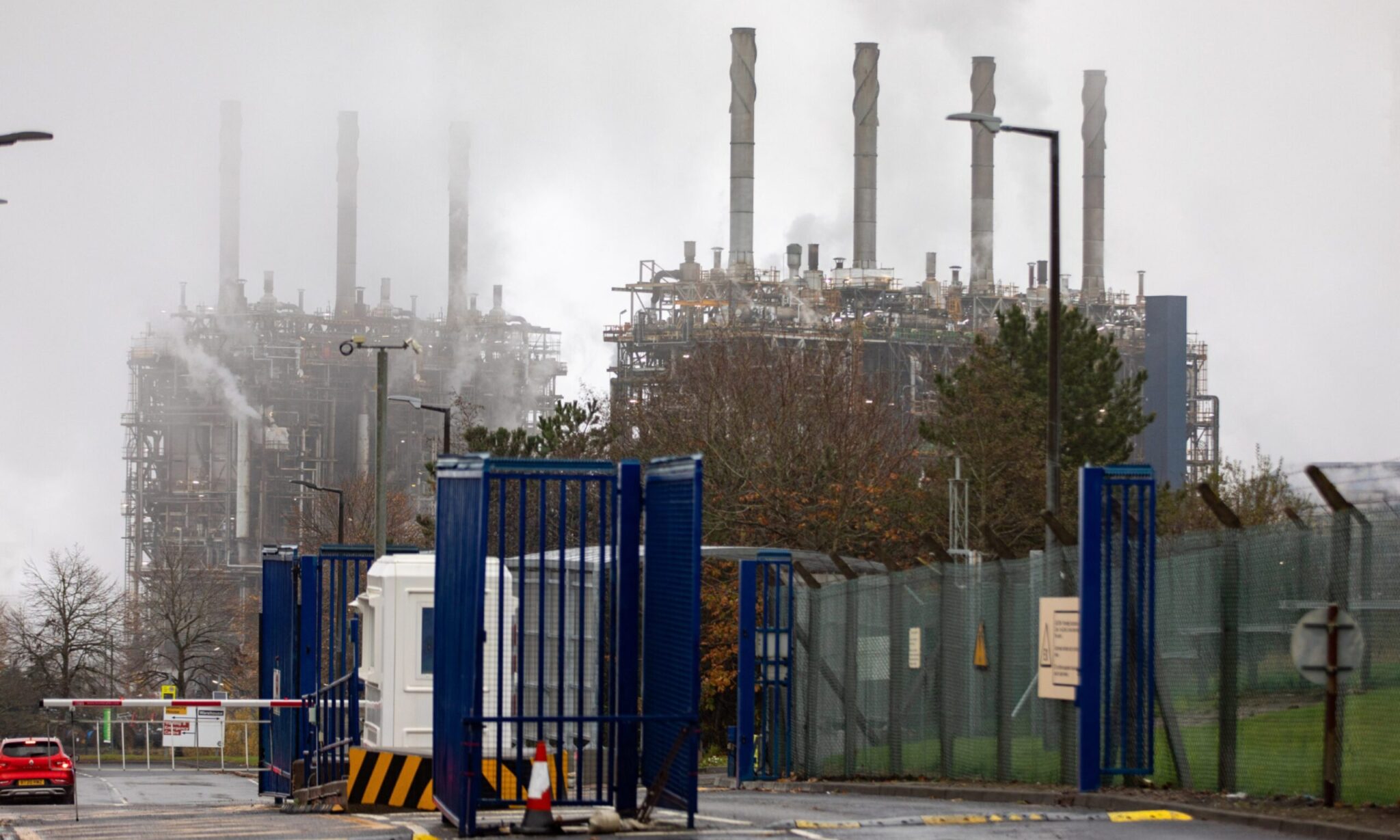 Mossmorran closure: Workers, campaigners and unions react