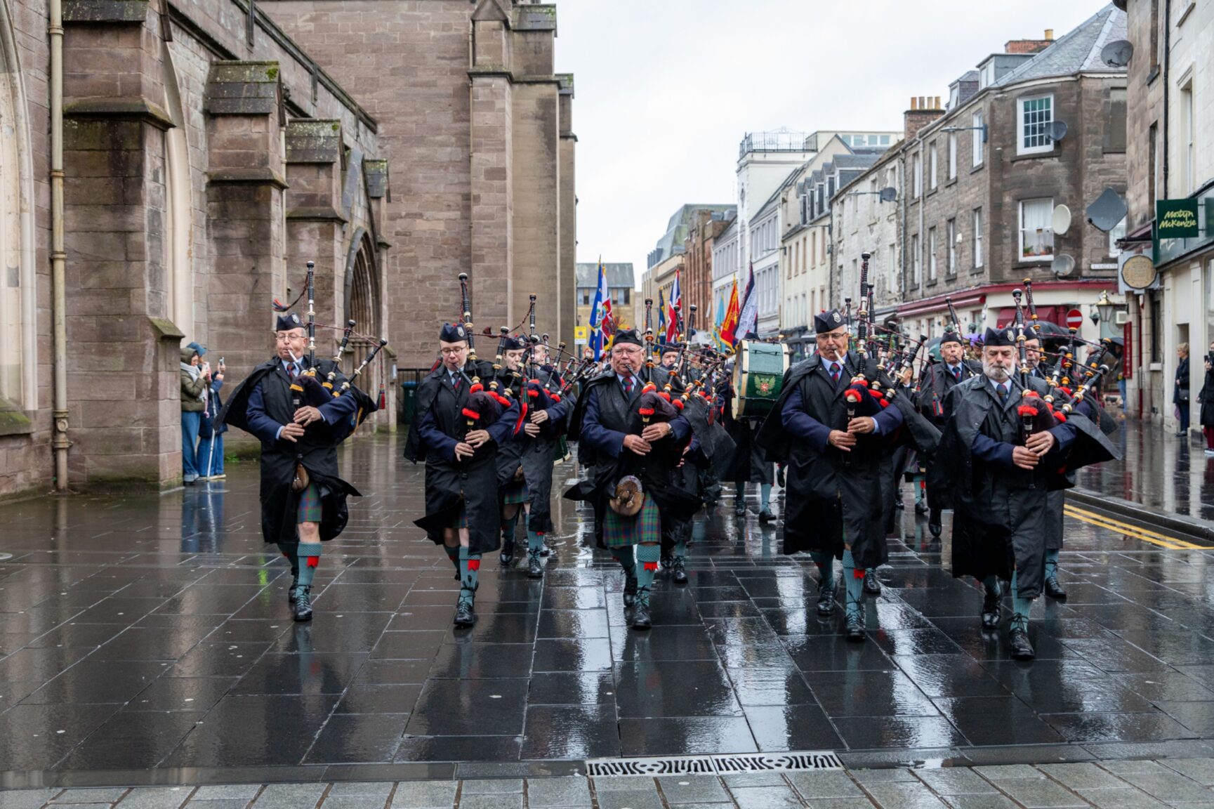 Tributes paid at Perth Remembrance Day memorial service