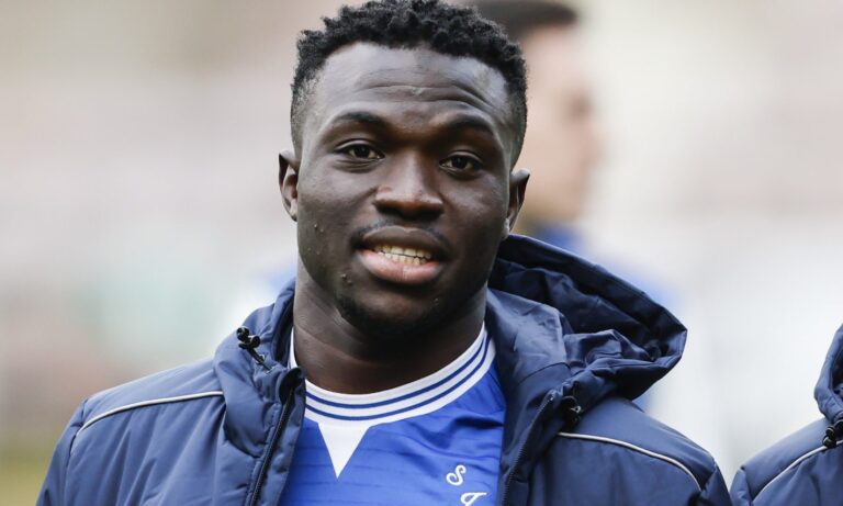 St Johnstone agree to sell Adama Sidibeh to Stockport County