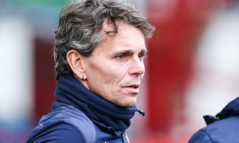 St Johnstone boss sets Craig Hepburn a challenge at East Kilbride