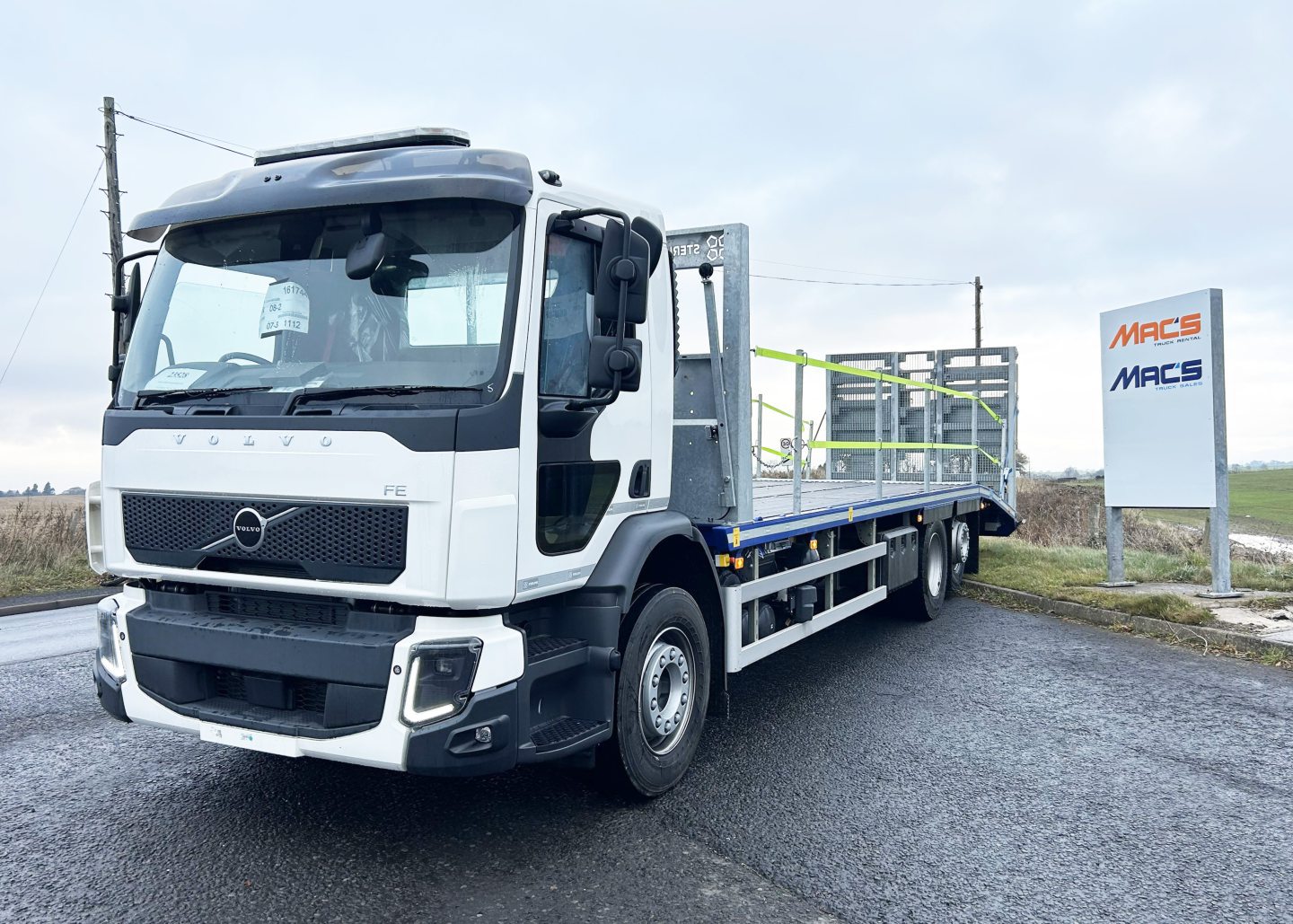 Mac's Truck Rental opens first Scottish branch in Perthshire