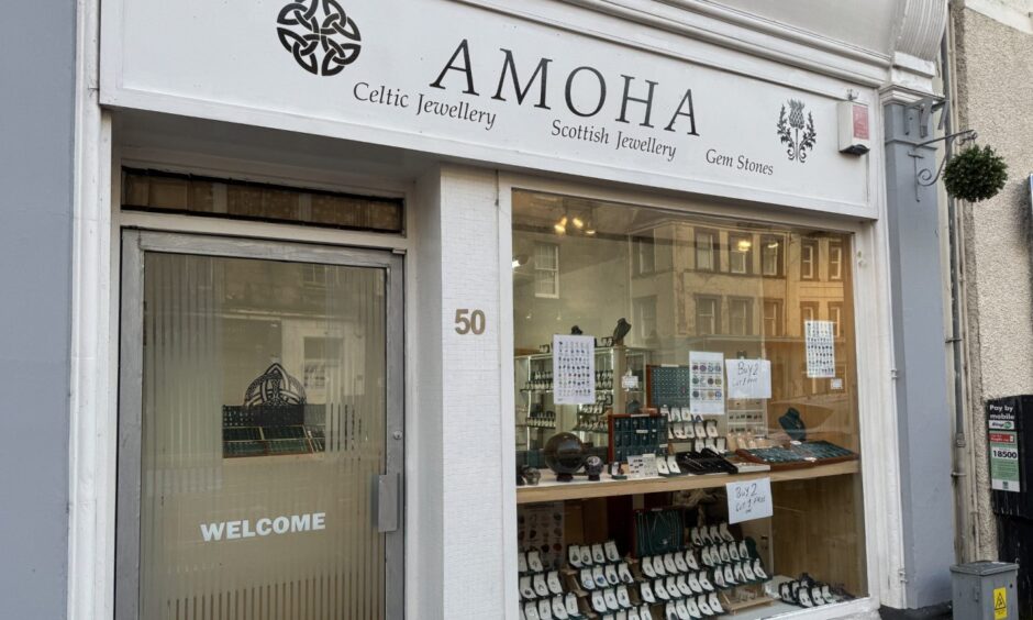 Perth jewellery shop to shut after big sales drop during road closure