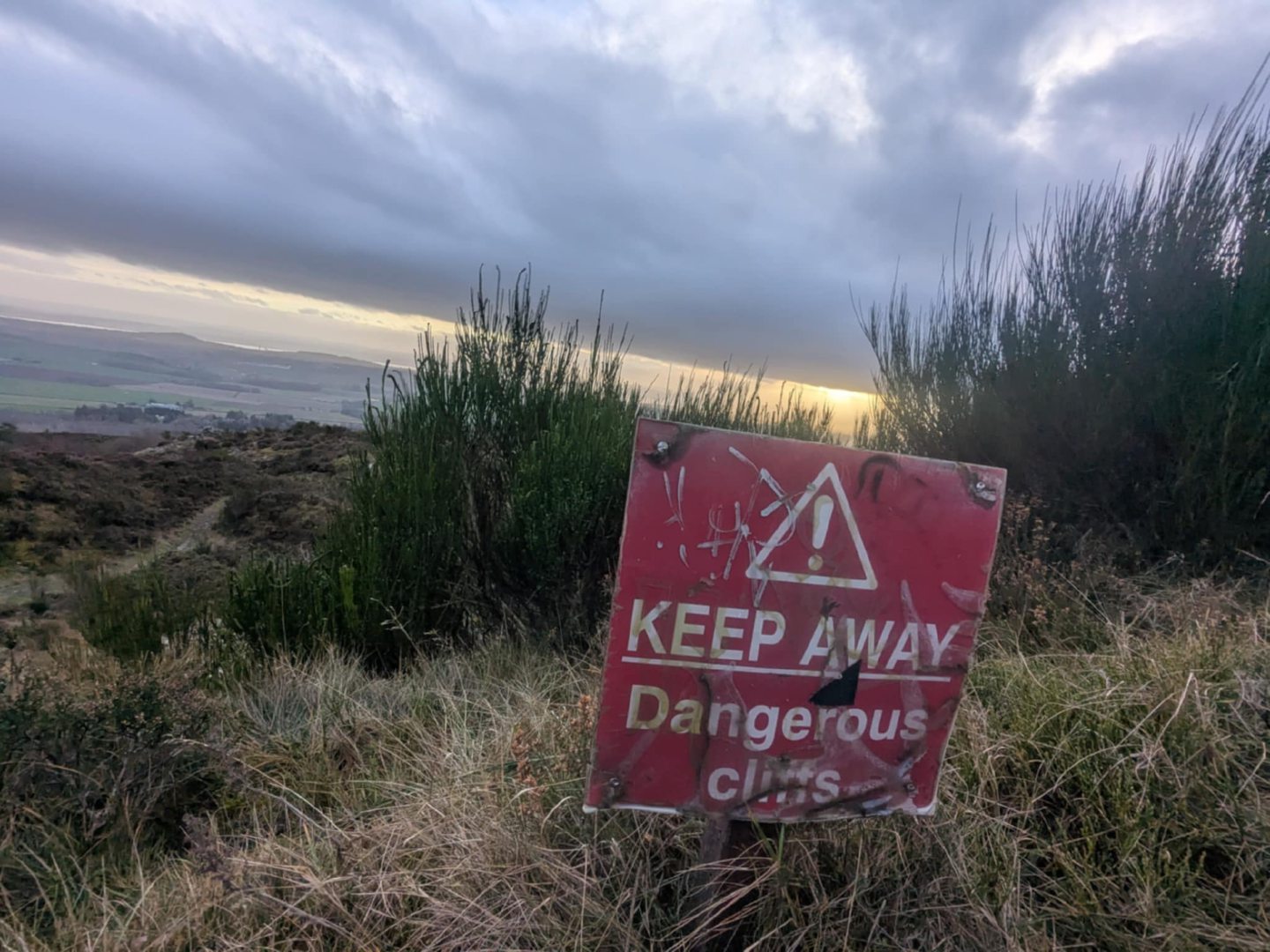 Sunset Sidlaw summit to honour blind Dundee walker Syd Scroggie