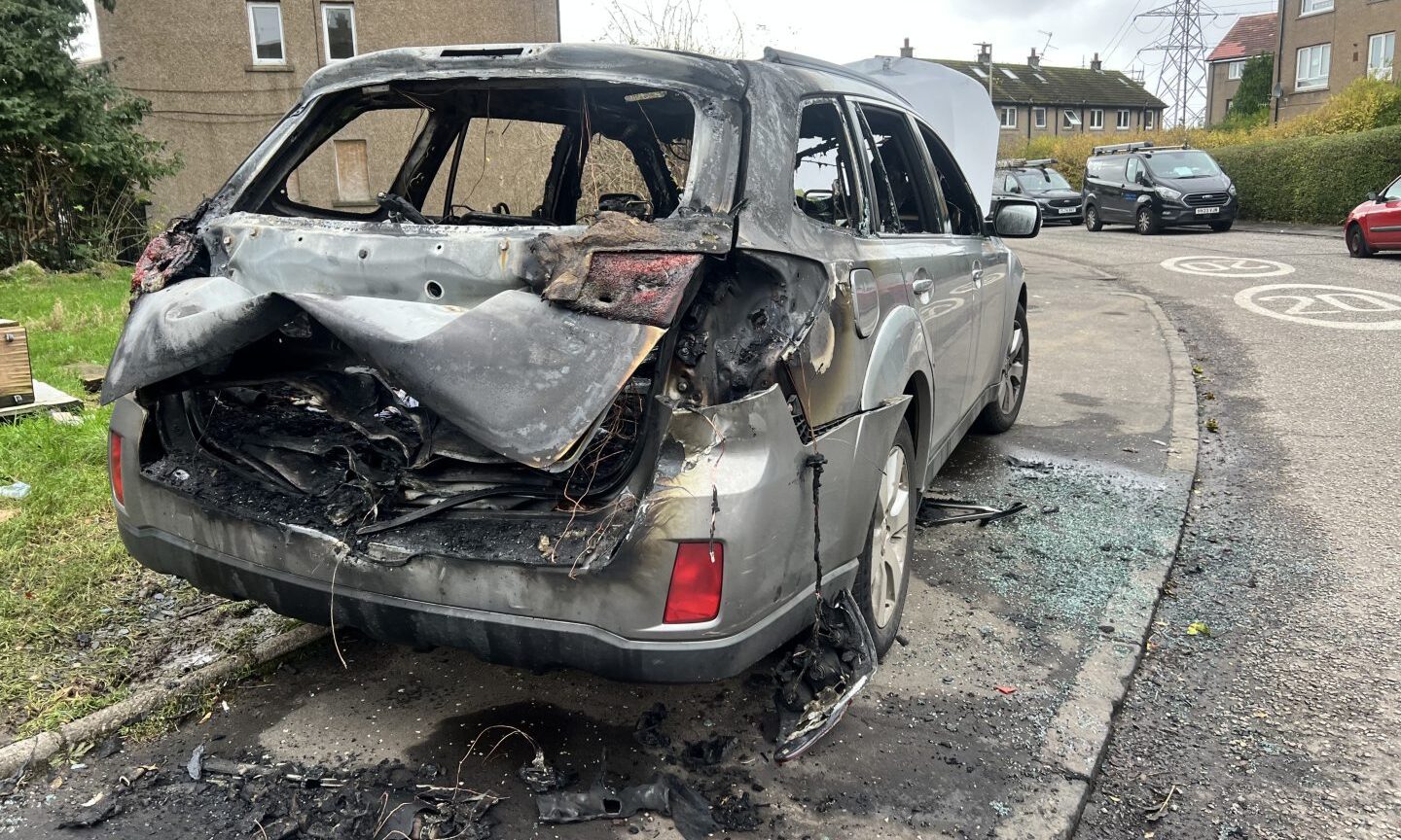 Dundee resident describes 'huge' flames as car destroyed in fire
