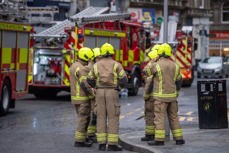 Bin fires spark major incident in Dundee as streets closed off
