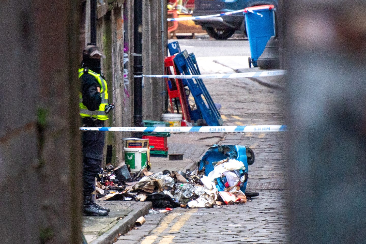 Bin fires spark major incident in Dundee as streets closed off