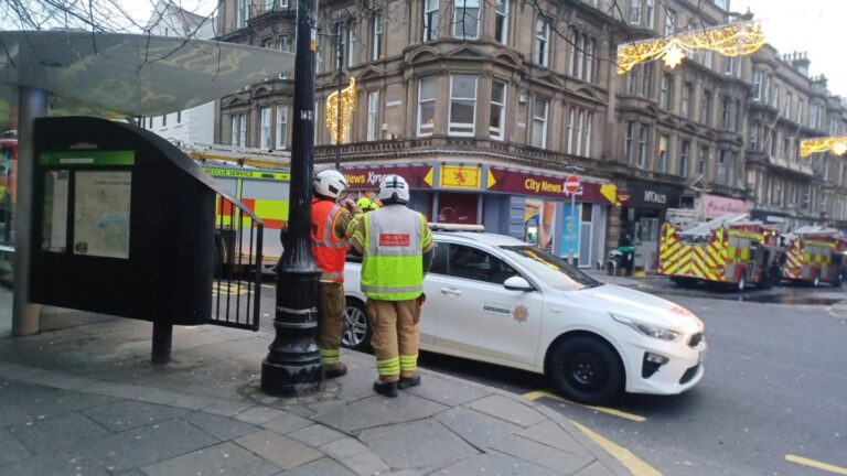 Bin fires spark major incident in Dundee as streets closed off