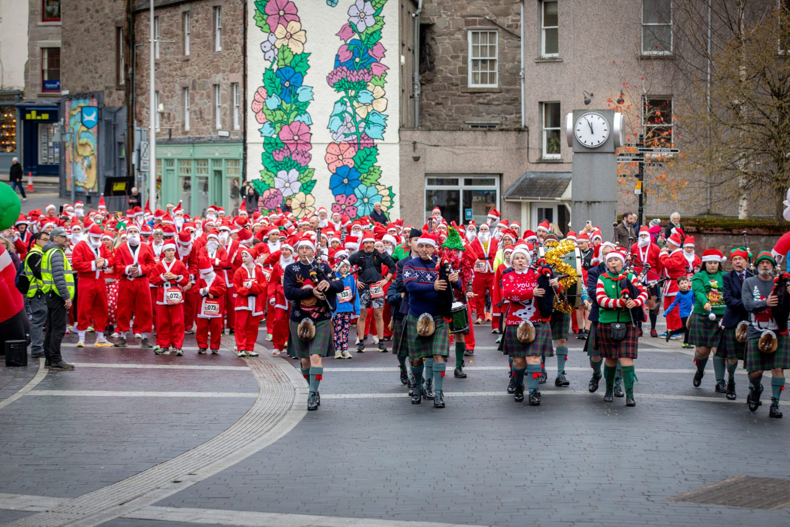 Gallery: Perth Santa Run 5km brings festive fun to city centre