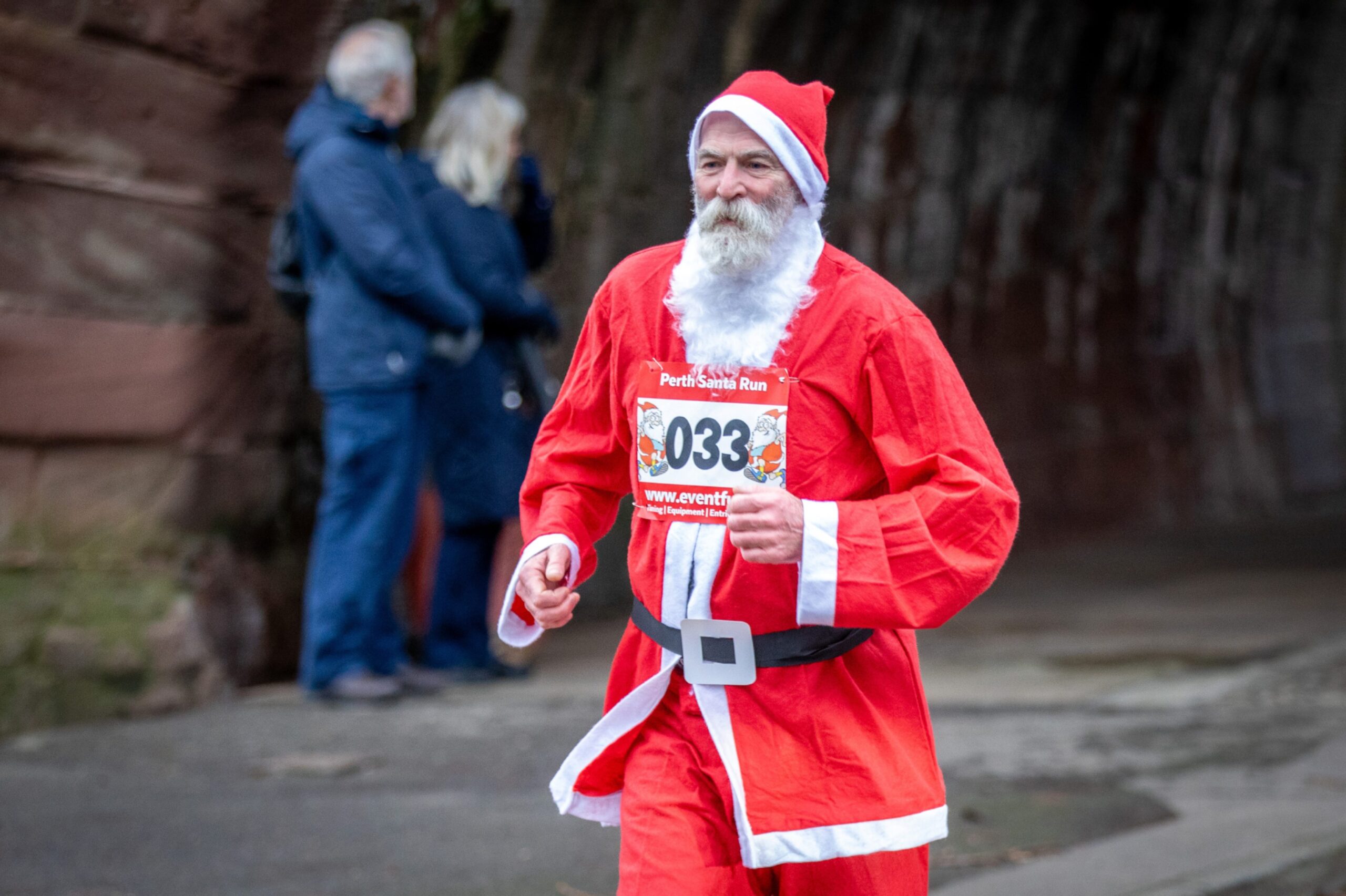 Gallery: Perth Santa Run 5km brings festive fun to city centre