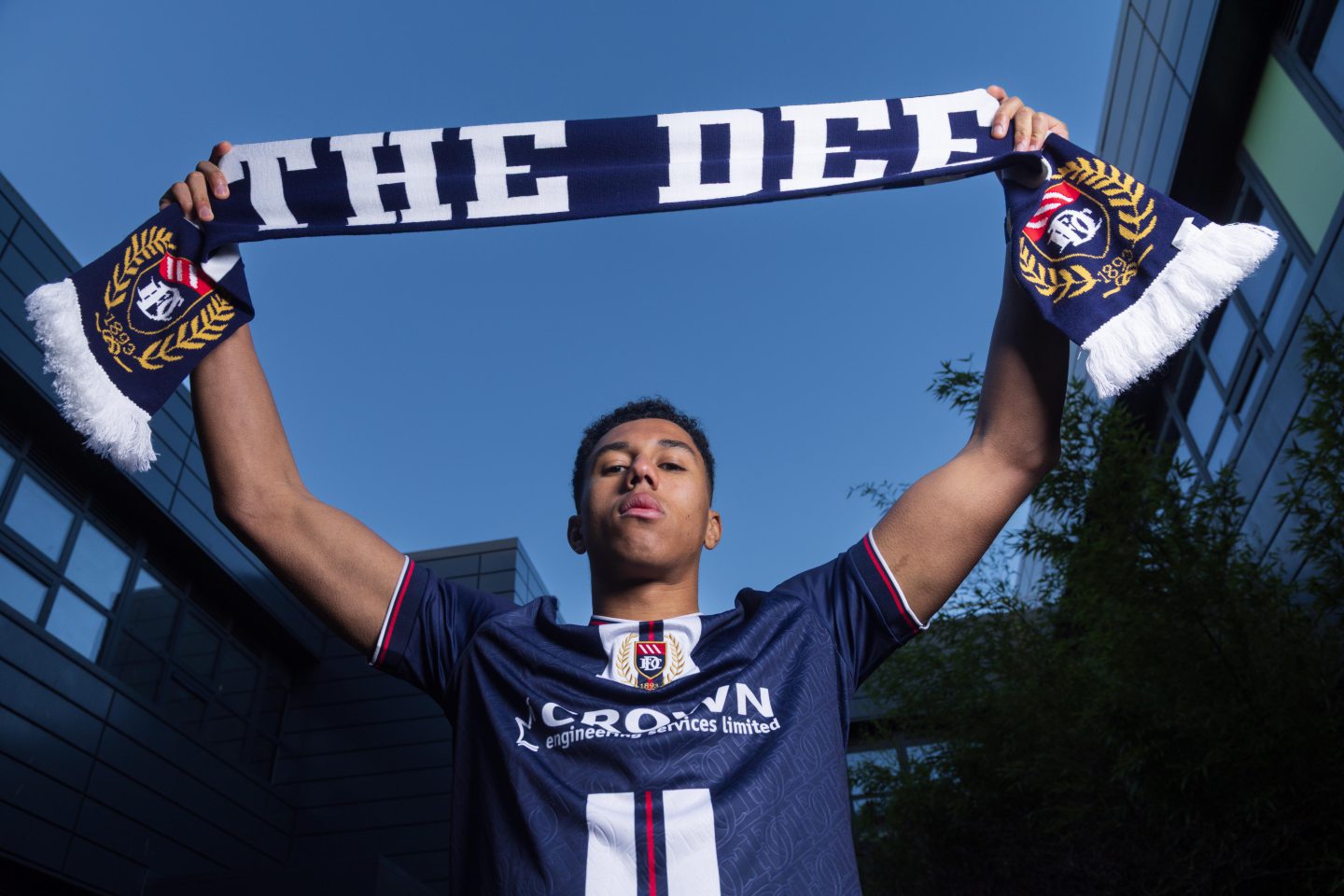 Who is Dundee FC's 'high-potential' signing Joe Bevan?