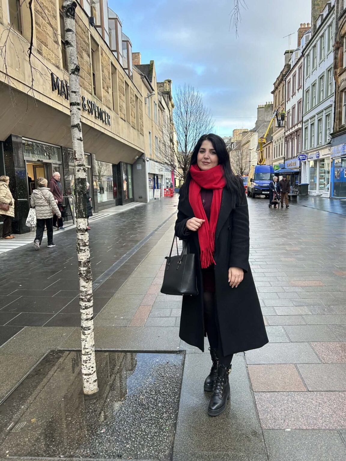 Six fashionable outfits in Perth during winter sales