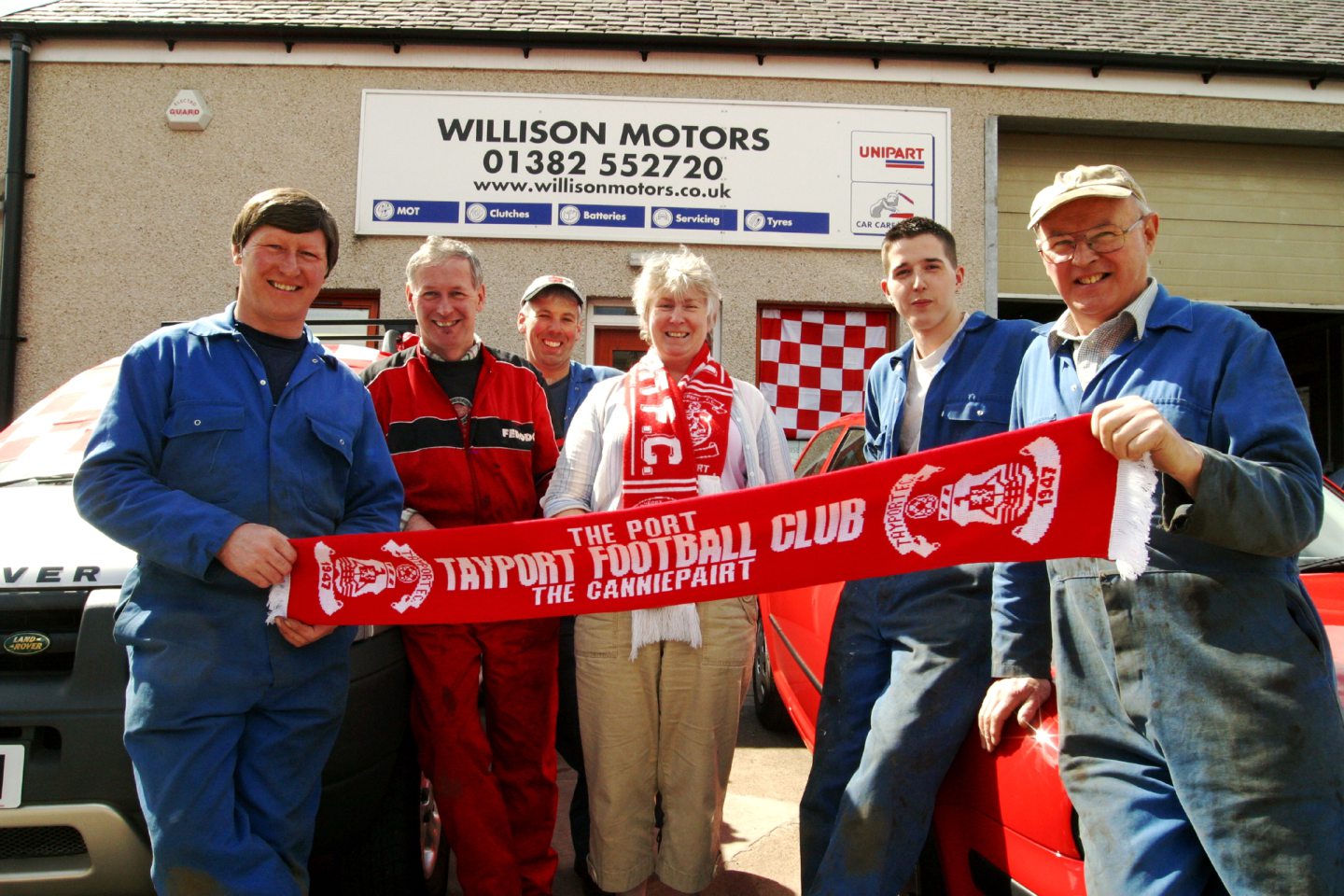 Tributes for 'the best' Tayport driving instructor John Willison