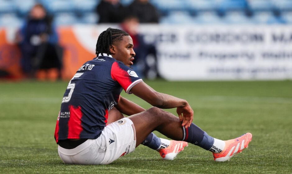 Dundee braced for bad news on Billy Koumetio injury