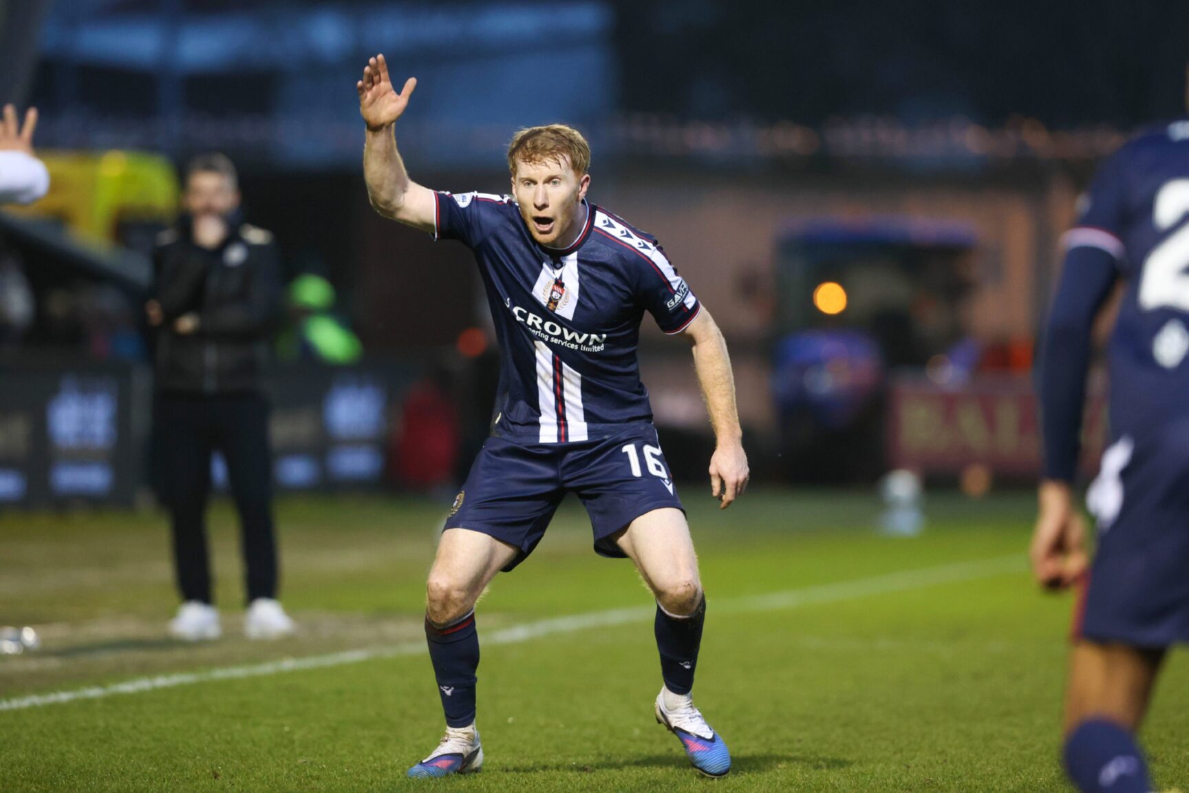 Dundee face anxious wait over Brad Halliday injury