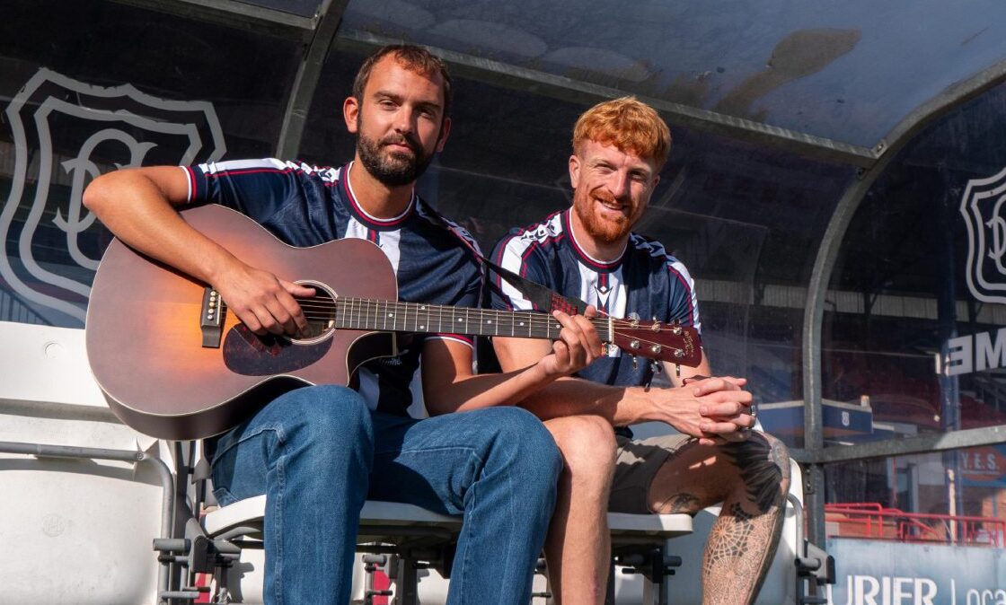 Simon Murray joiins fan Craig Weir for launch of Dundee anthem