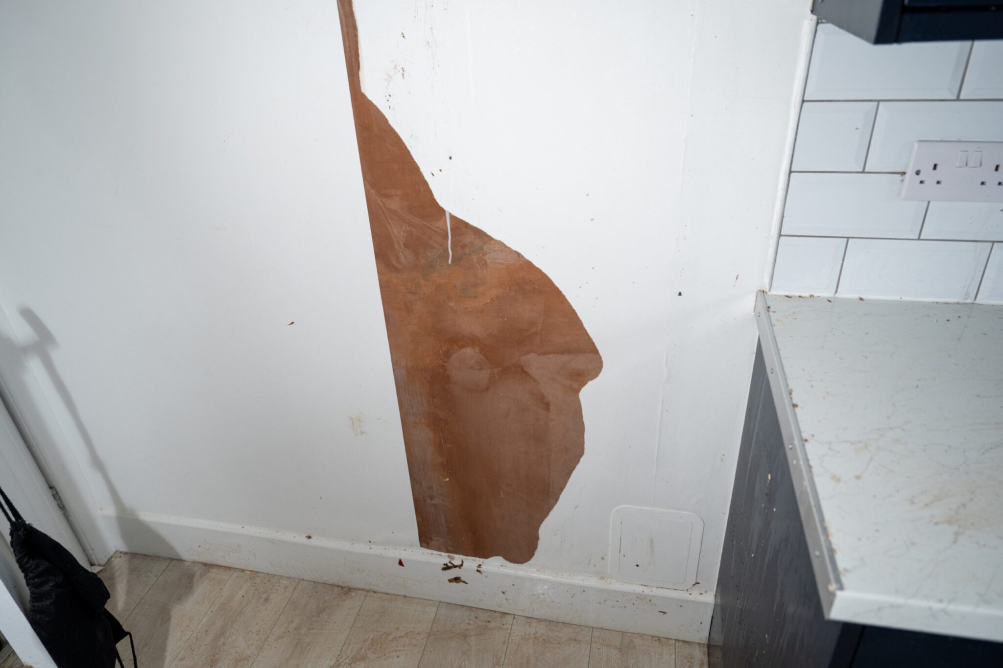 Dundee mum's ceiling collapses months after leak reported