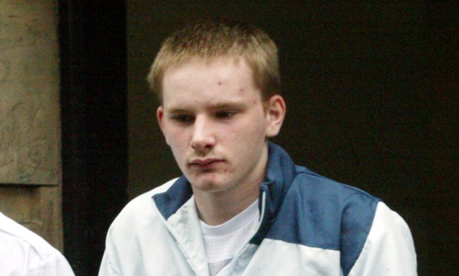 Murderer admits slashing Perth prison guard with broken mirror