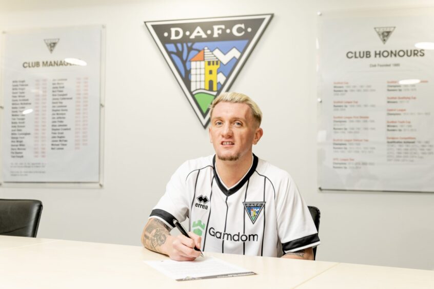 Dunfermline seal signing of ex-Falkirk star Callumn Morrison
