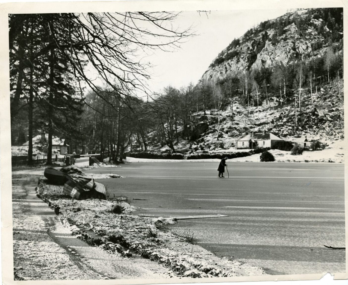 23 Dunkeld photos show Perthshire town in quieter times