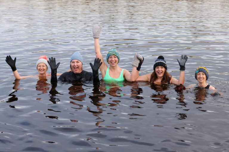 New Year's Day dook brings community spirit to Bridge of Allan