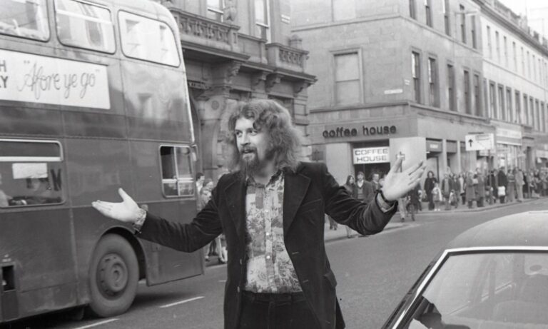 Lost negatives reveal Billy Connolly's Dundee visits in 70s and 80s