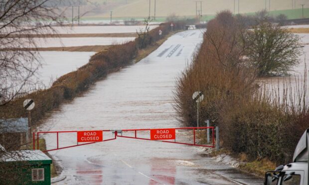 Live updates: Heavy rain and wind in Dundee, Perthshire & Angus