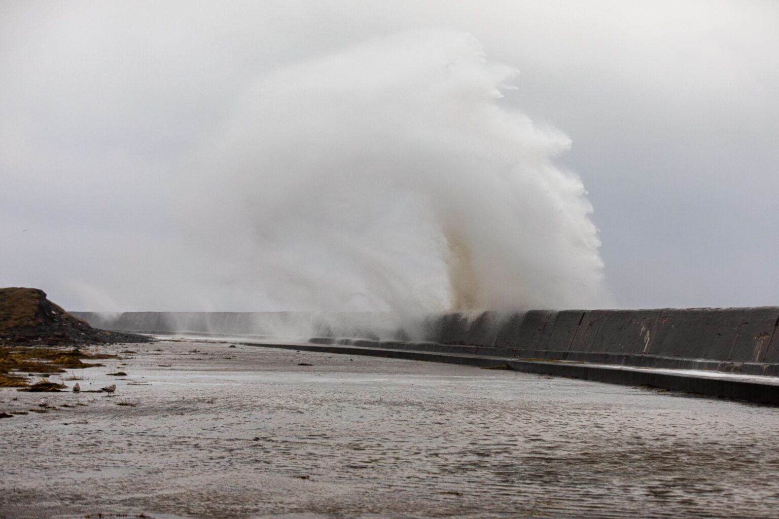 Live updates: Heavy rain and wind in Dundee, Perthshire & Angus