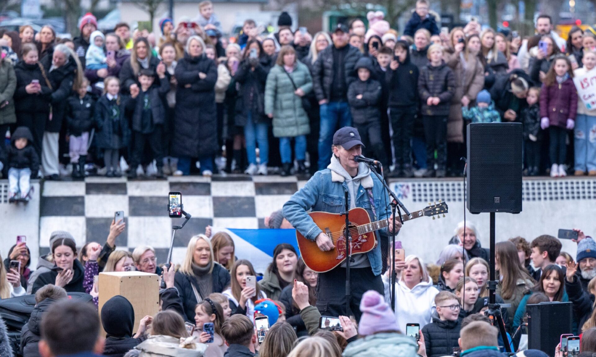 Nathan Evans hails 'welcoming' Perth as hundreds flock to gig