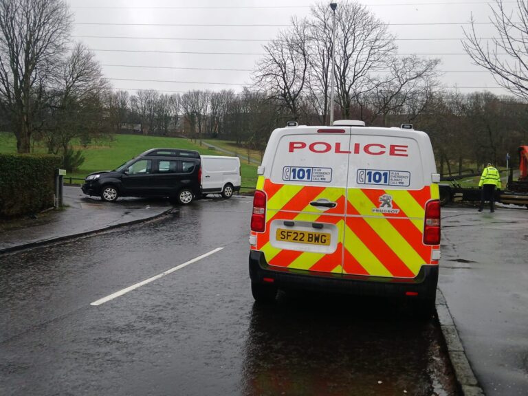 Police hunt after driver flees scene of two-vehicle crash in Dundee
