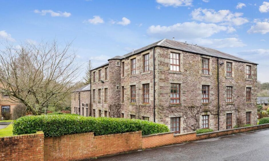 Dunblane riverside apartment in old mill with pool for just £120k