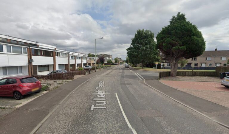 Banned driver smashed girlfriend's Range Rover into cars in Perth