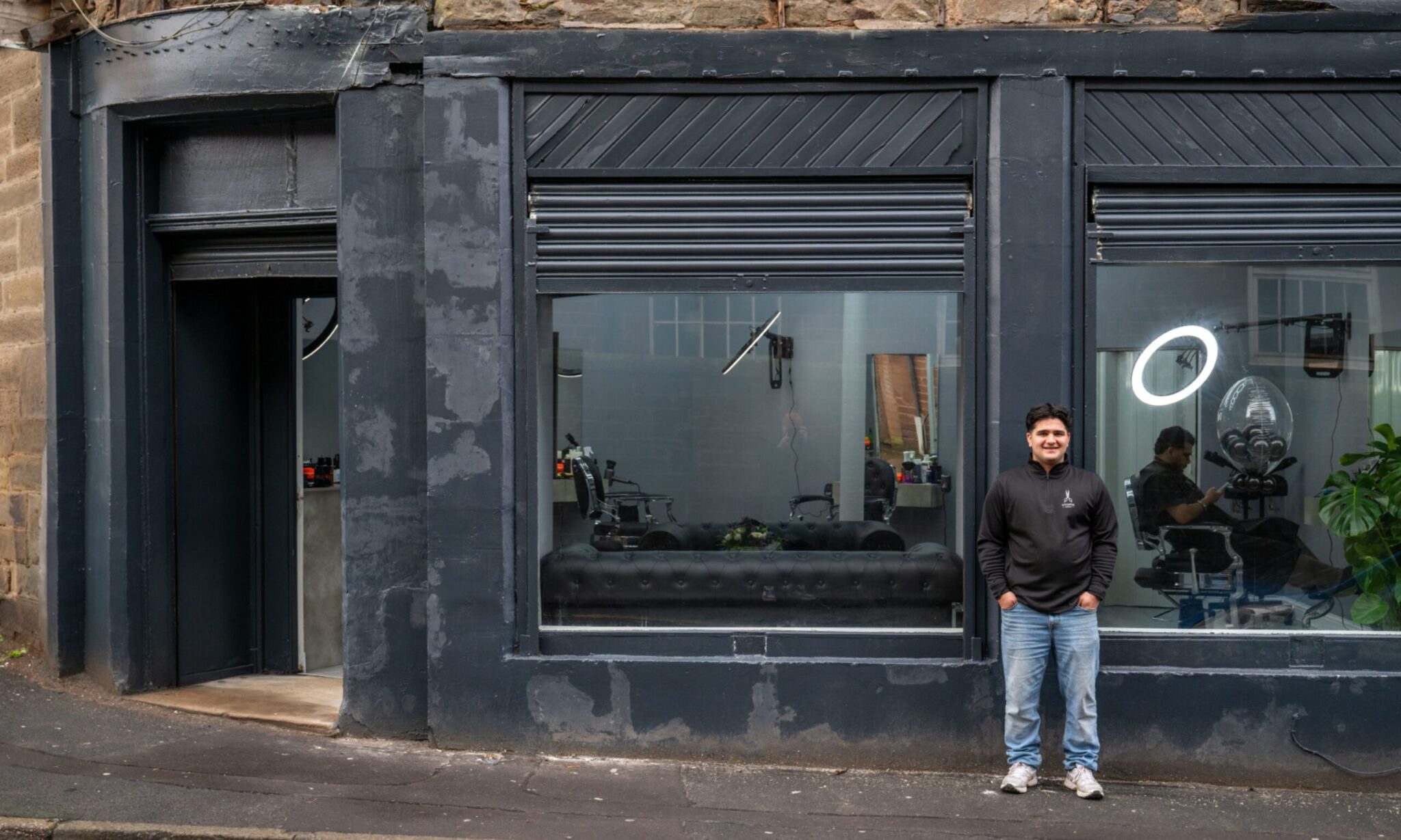 Syrian refugee opens new barbershop in Dundee after fleeing war