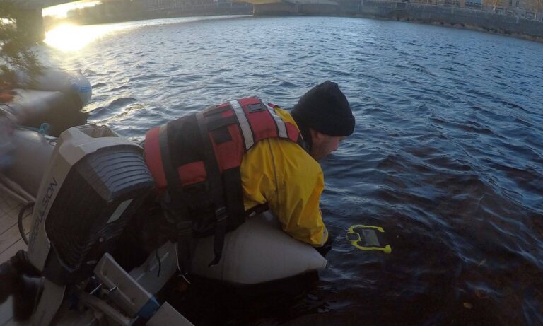 Missing Perth man Declyn Cunningham's family eye River Tay gear